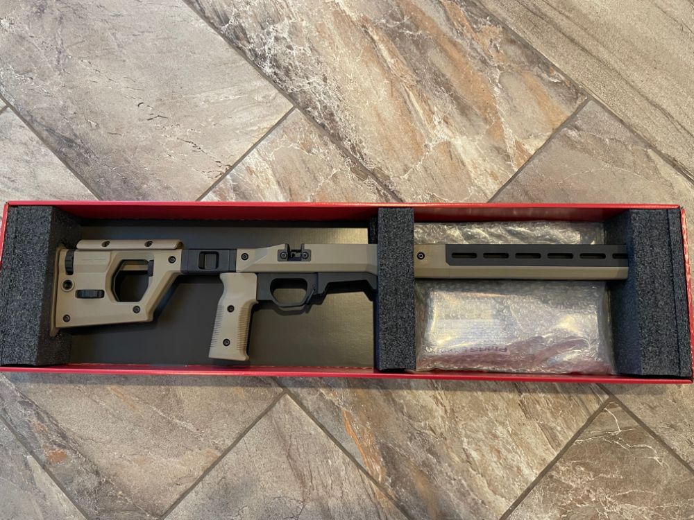 Magpul 700 Pro Rem 700 SA Fixed Chassis FDE