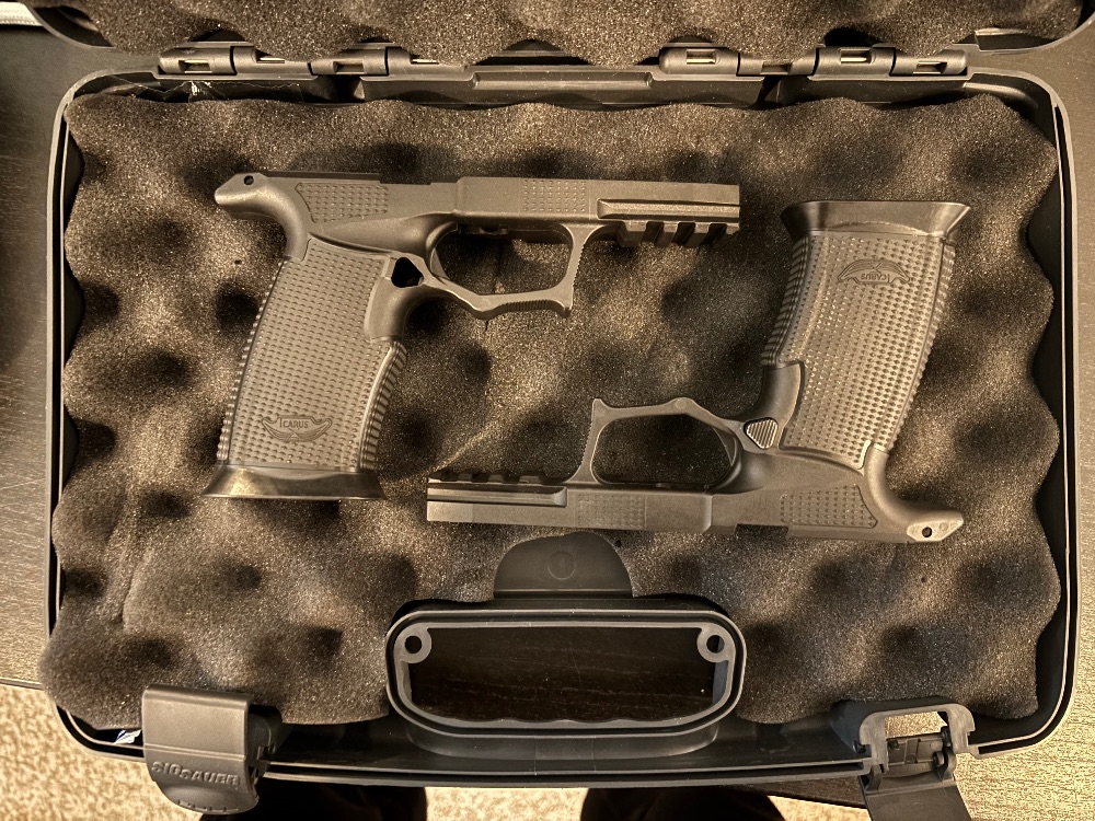 Icarus Precision Polymer Airframe Grip Module: Sig XMacro/Fuse