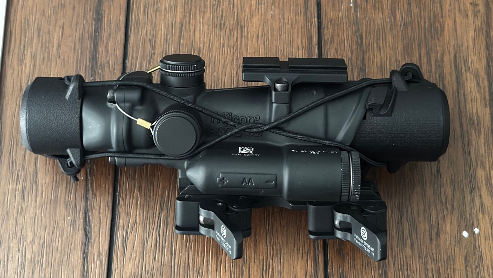 TA02 Acog with QD mount and caps